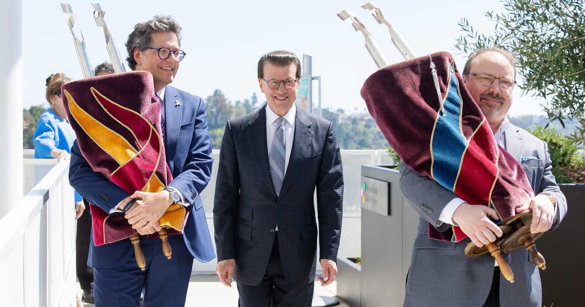 AMC Ribbon Cutting Ceremony | LowellMilken.com